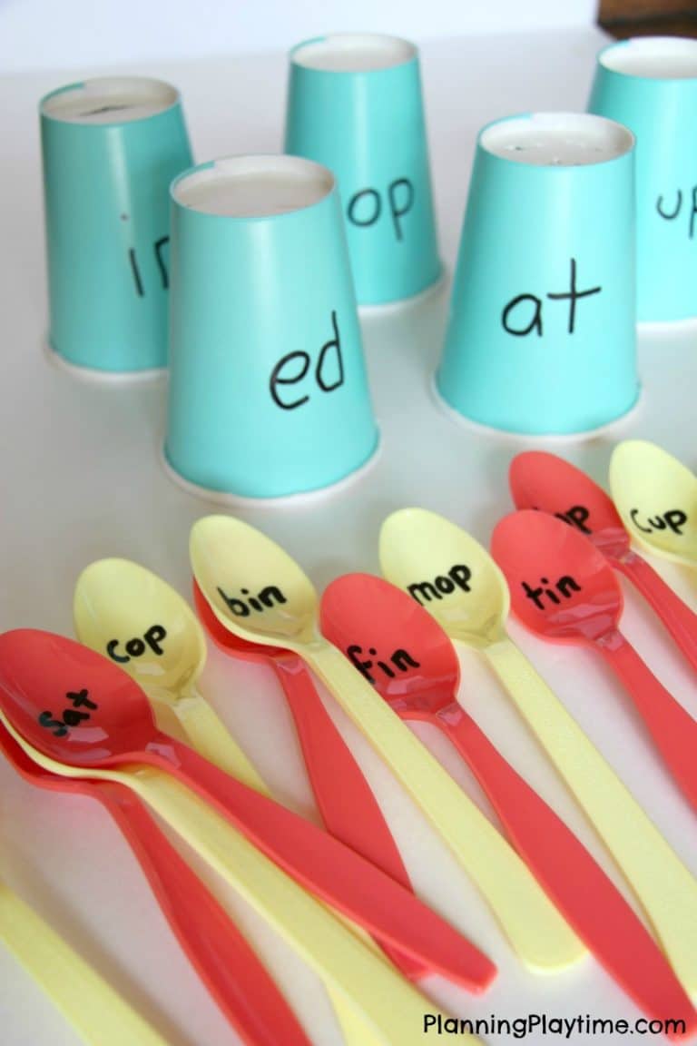 Word Families Reading Activity With Spoons - Planning Playtime