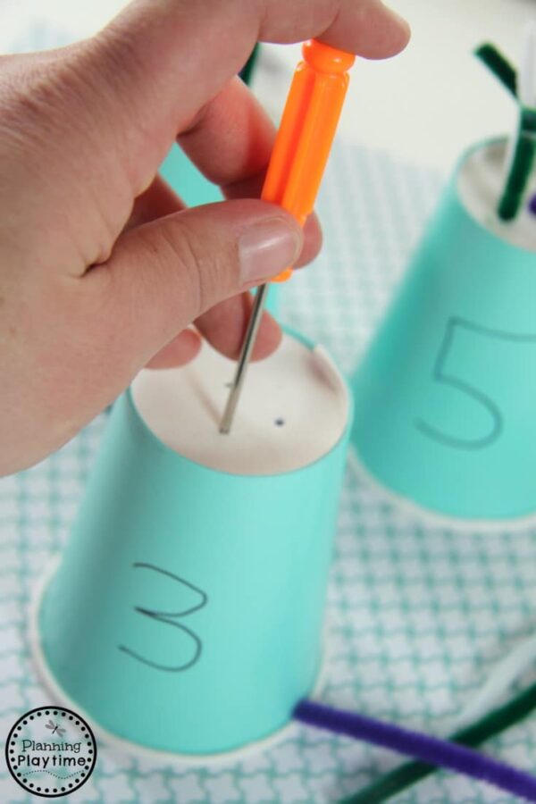 Pipe Cleaner Counting Activity for Kids - Planning Playtime