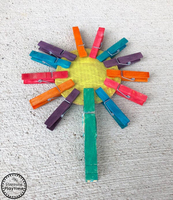 Clothespin Crafts - Flowers - Planning Playtime
